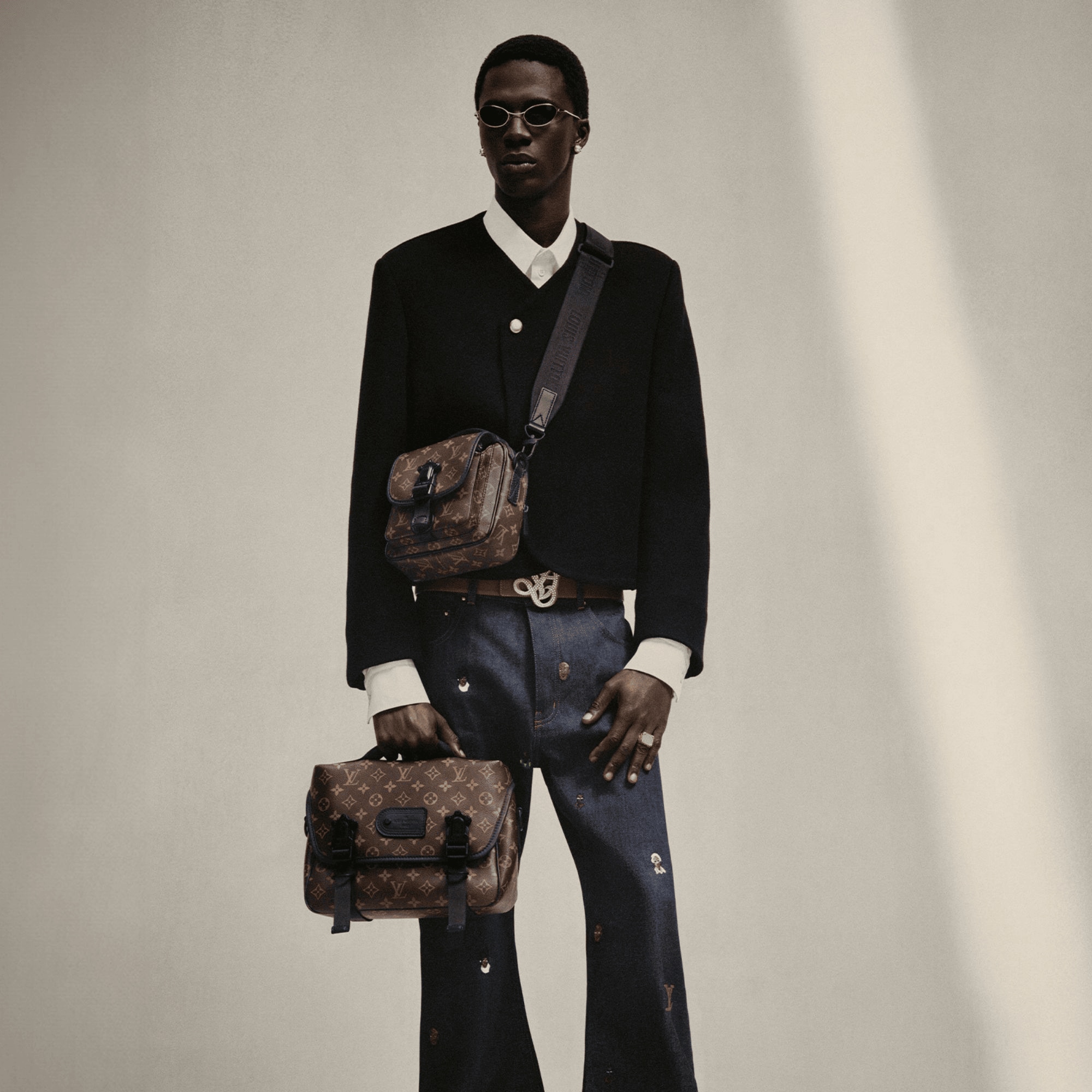 LOUIS VUITTON Official United Kingdom Website - Explore the World of ...