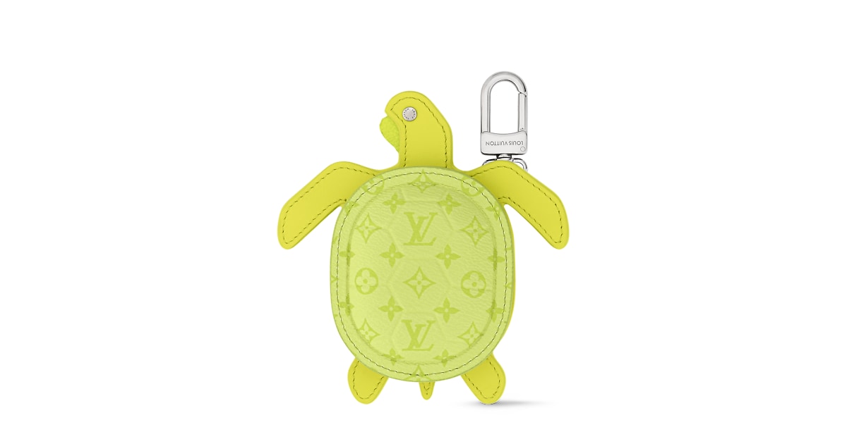 LV Turtle Pouch Bag Charm - Luxury S00 Green | LOUIS VUITTON