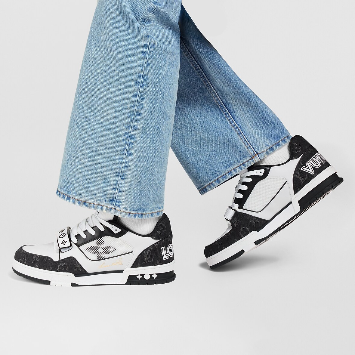 LV Trainers - Luxury Black | LOUIS VUITTON