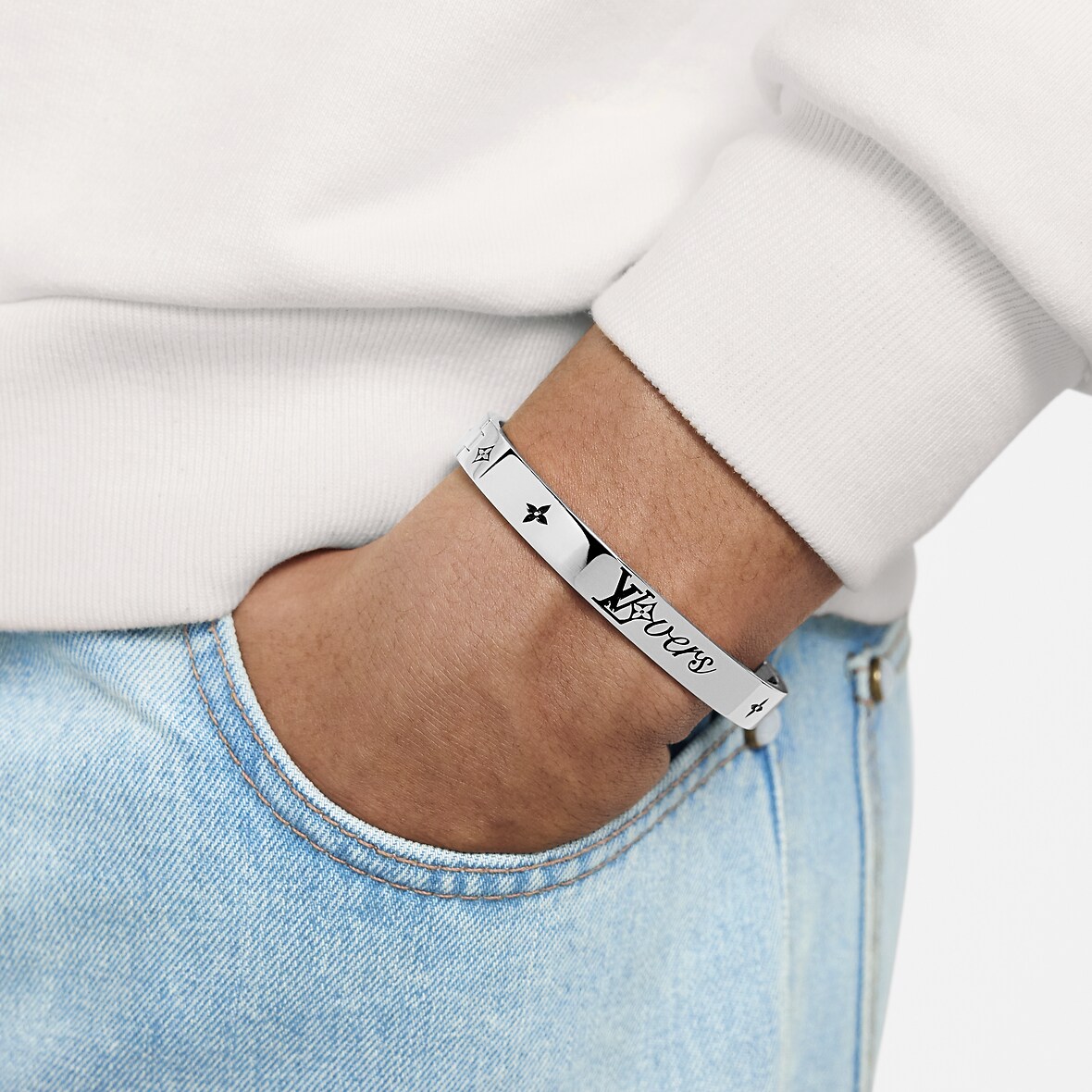 LV Vers Bangle - Luxury S00 Silver | LOUIS VUITTON