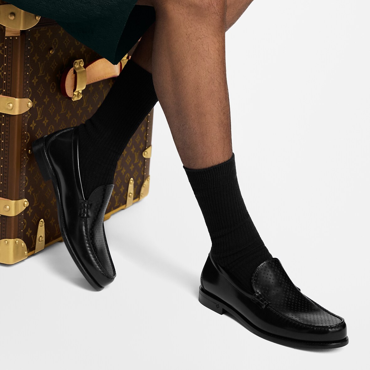 Major Loafers - Luxury Black | LOUIS VUITTON